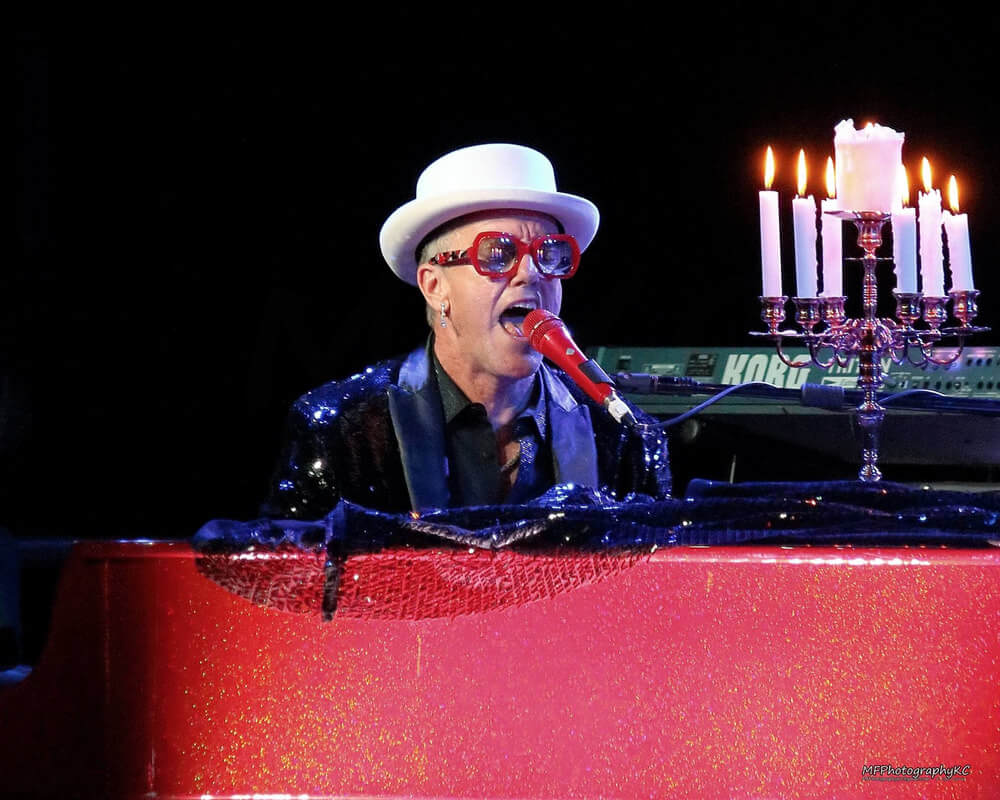 Media | Elton Dan & The Rocketband